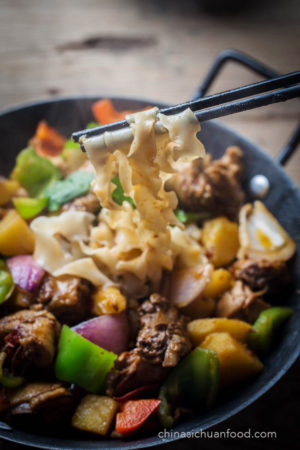 Da Pan Ji-Big Plate Chicken with Noodles – China Sichuan Food
