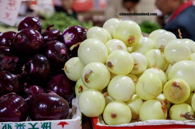 An Introduction to Chinese Vegetables: Allium, Aromatics and Peppers ...