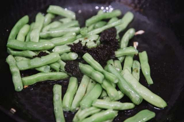 Green Beans with Chinese Olive Vegetable – China Sichuan Food